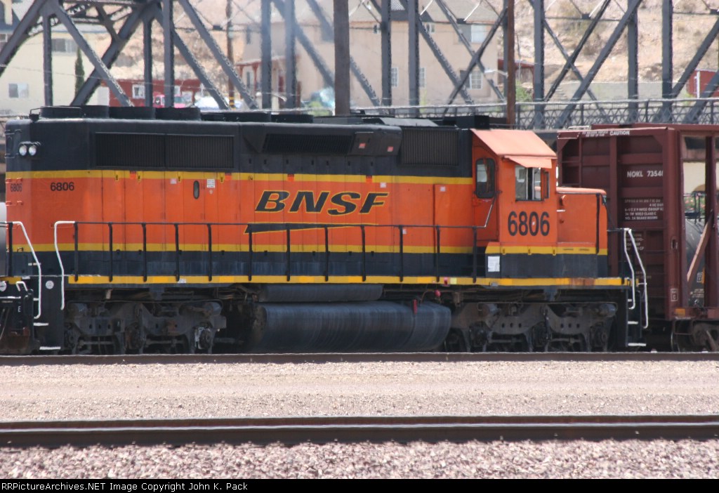 BNSF 6806